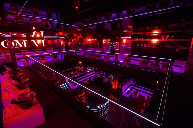 VIP ROOM St Tropez guest list & table bookings